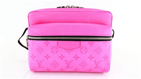Louis Vuitton Taigarama Outdoor Messenger Pink Dac