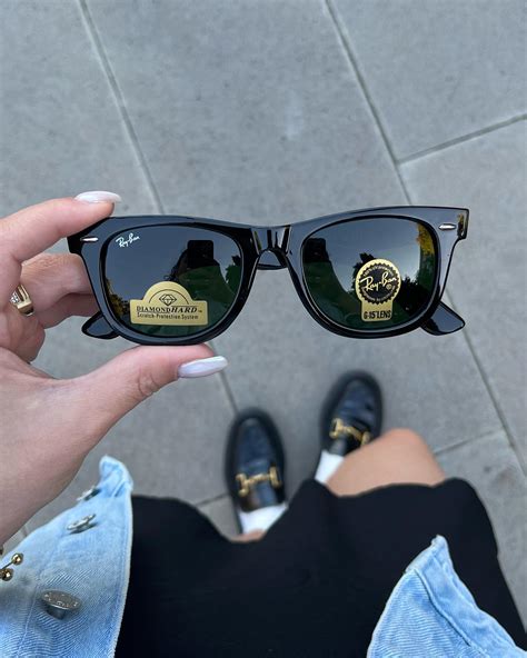 ზეზი აქსესუარები ტრენდული სათვალეები საათები კეპები ნაზი საათი დროის ზუსტი რიტმისთვის