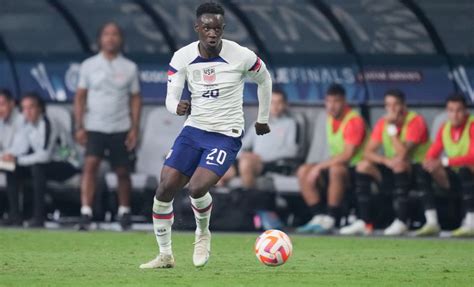 موافقت فولارین بالوگان با انتقال به اینتر طرفداری