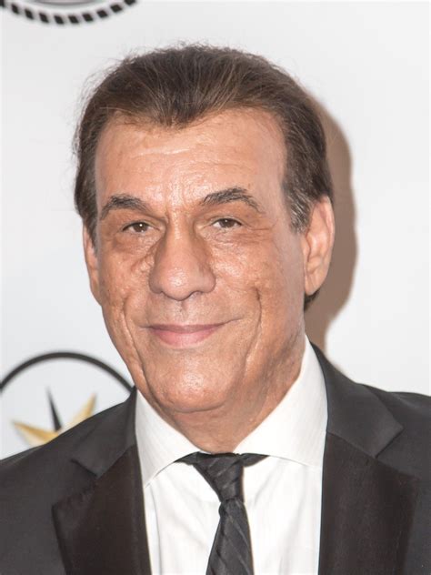 Robert Davi Height
