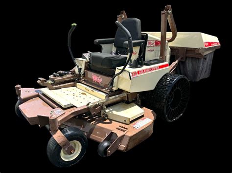 61 Grasshopper 329 Commercial Zero Turn W Bagger Tweels Lawn