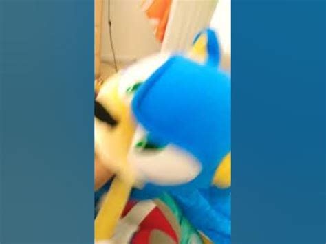 sonic punches knuckles - YouTube