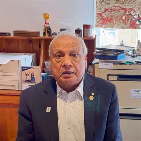 Dr Suresh Jain · Rwav