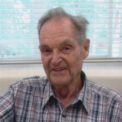 Wallace Mortimer Lifelived