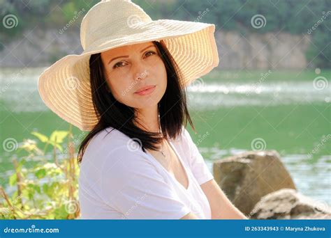 Pregnancy Of An Adult Woman Beautiful Woman During Gestation 3rd Trimester Of Pregnancy Stock