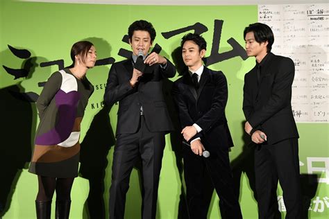 小栗旬観客へのサプライズファンサービスでなぜか苦笑いするはめに 映画 ミュージアム公開初日舞台あいさつ SPICE エンタメ特化型情報メディア スパイス