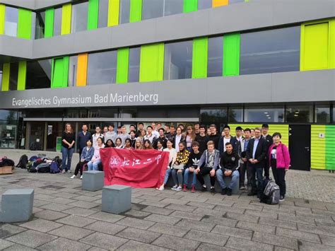 上海市松江二中欢迎您