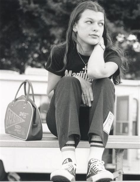 Milla Jovovich 1994 Roldschoolcool