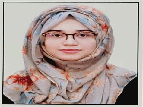 Meet Afifa Maryam First Muslim Woman Neurosurgeon In India