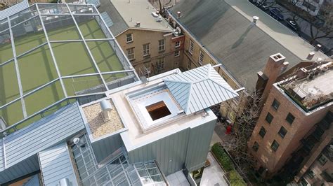 James Turrell Installs Illuminated Skylight At New York City School