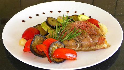 РЫБА запеченная с ОВОЩАМИ-САМЫЙ вкусный и полезный ужин! FISH baked ...