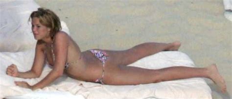 Sunny Days 25 Mandy Moore Naturally” Bikini Bottom Pics Gallery