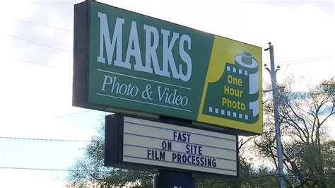 Heres Why These Nostalgic Cameras Are Making A Comeback