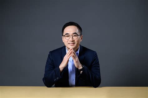 [editorial] Realizing The Future Of Next Generation Networks With Unforeseen Innovation