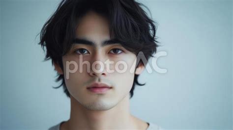 若くて爽やかなかっこいい男性モデル No 30682916｜写真素材なら「写真ac」無料（フリー）ダウンロードok