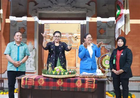 Ny Putri Koster Hadiri Hut Ke 73 Igtki Pgri Provinsi Bali