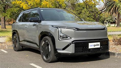 Kia Ev5 Debuts In Uk With 329 Mile Range And Bold New Design Techstory