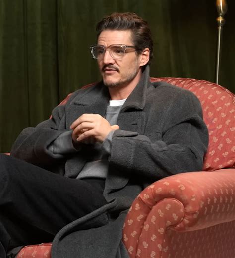 Fans Praise Pedro Pascal For Defending His Criticism Of Jk Rowlings