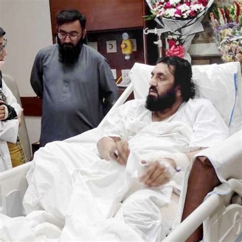 کراچی، عافیہ صدیقی موومنٹ کی چئیرپرسن ڈاکٹر فوزیہ صدیقی جمعیت علمائے اسلام ف کے سینئر رہنما حافظ