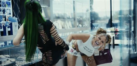 Latto And Cardi Bs Put It On Da Floor Officially Earns 1 On Rhythmic