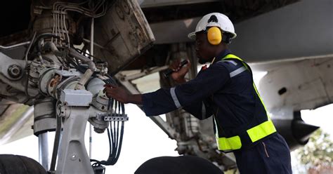 What Does An Aircraft Maintenance And Technician Do