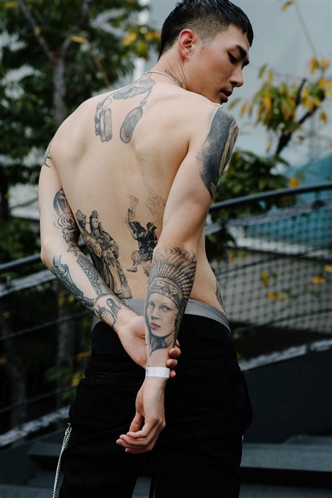 7 Korean Models Show Off Their Tattoos Vogue