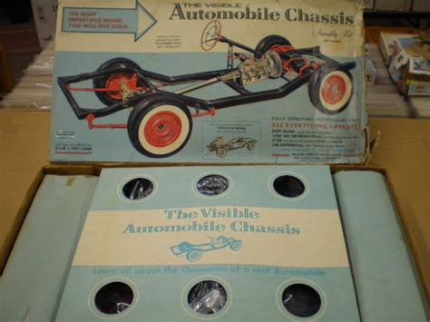 1963 Renwal Visible Automobile Chassis Model Kit Nr 63946744