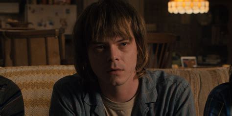 Stranger Things Season 4 Will Break Up Jonathan And Nancy