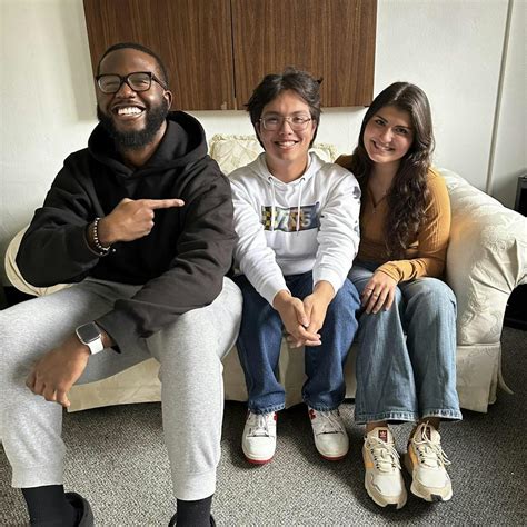 Eagletainment Matt Mcfarlin Shares Experiences From Behind The Curtain