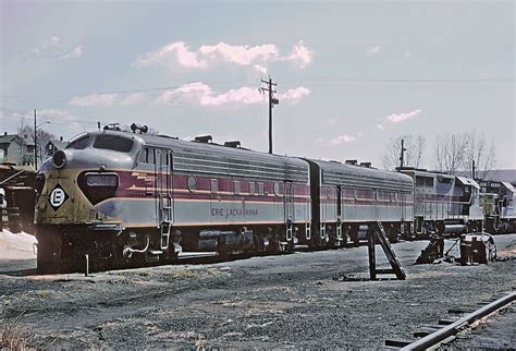 Emd F7 Diesel Electric Locomotive Trains And Railroads