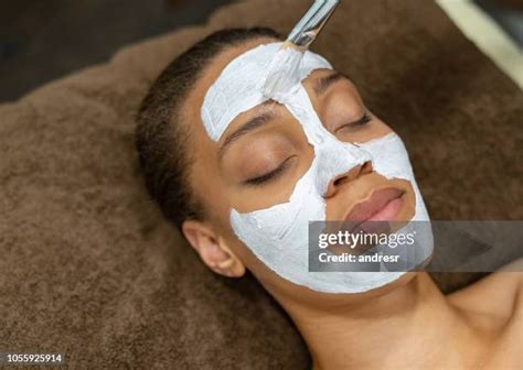 Black Woman Getting Facial Photos And Premium High Res Pictures Getty