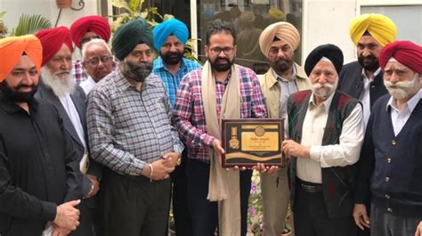 ਲੇਖਕ ਨਵਦੀਪ ਸਿੰਘ ਗਿੱਲ ਦੀ ਪੁਸਤਕ ਨੌਲੱਖਾ ਬਾਗ ਲੋਕ ਅਰਪਣ