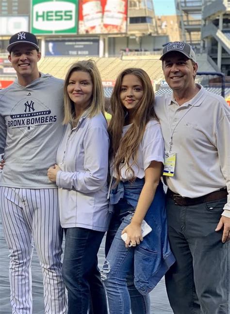 Olivia King Bio Age Height Net Worth Facts Nationality