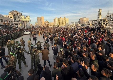 انتشار عناصر كتائب القسام في ساحة السرايا بمدينة غزة قناة العالم الاخبارية