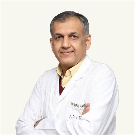 Dr Vipul Nanda Cosmetic And Plastic Surgeon Gurgaon Safartibbi