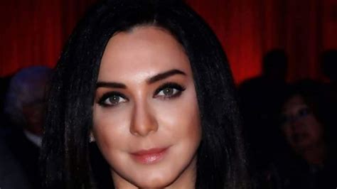 بالصورة الشبه بين سلاف فواخرجي وعلي يفاجئ روّاد الإنترنت Lebanon News