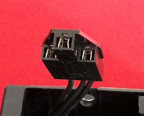Identification Identifying Danfoss Compressor Controller Connector