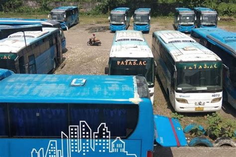 Perum Damri Sebut Halte Bus Dalam Kota Jadi Markas Taksi Online Sindo Makassar