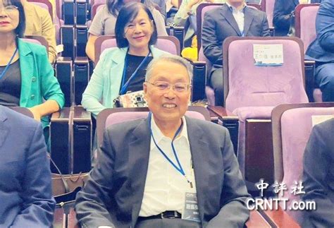 施振荣：美国制造业不行 策略上该弃就弃