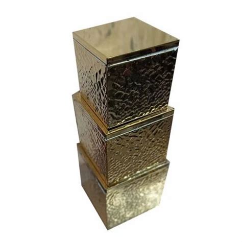 Golden Stainless Steel Risers For Catering Events At ₹ 1550set In