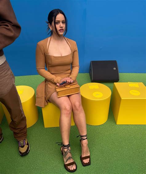 Rosalías Feet
