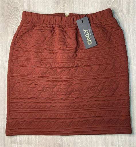 Спідниця Only — ціна 429 грн у каталозі Міді спідниці Купити жіночі речі за доступною ціною на