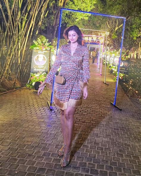 Hamsa Nandini హంసా నందిని అందంతో కుర్రకారును హింసిస్తోందిగా