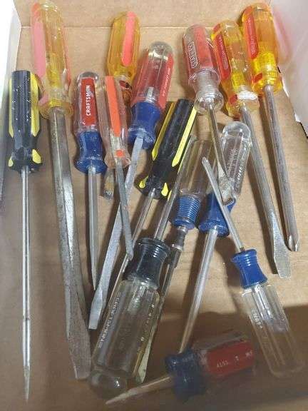 Box Craftsman Stanley Flathead And Phillips Screwdrivers Bid Assets