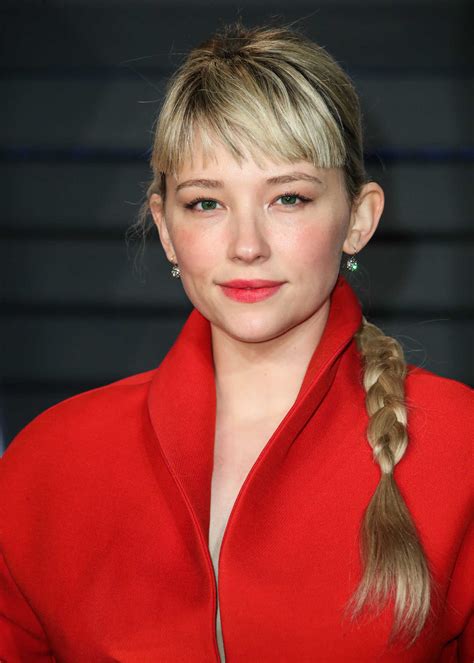 Haley Bennett Wallpapers 34 Images Wallpapercat