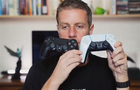 dualsense battery appears to be much larger than the dualshock 4