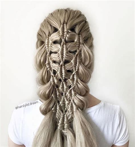 German Teenager Creates Amazing Braid Hairstyles