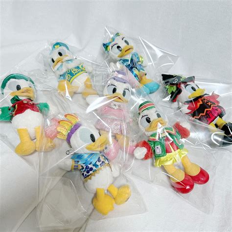 도쿄 디즈니 도날드 데이지 인형뱃지 콜리colley