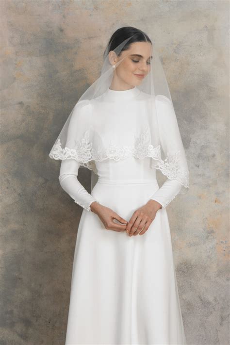 High Neck Modest Wedding Dress Allison • Piondress