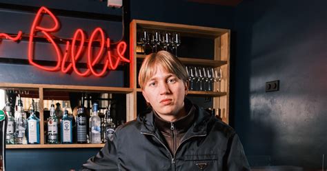 Het Amsterdam Van Rapper Milolaathetlukken ‘kapper Marleen Is De Enige Die Begrijpt Dat Dit